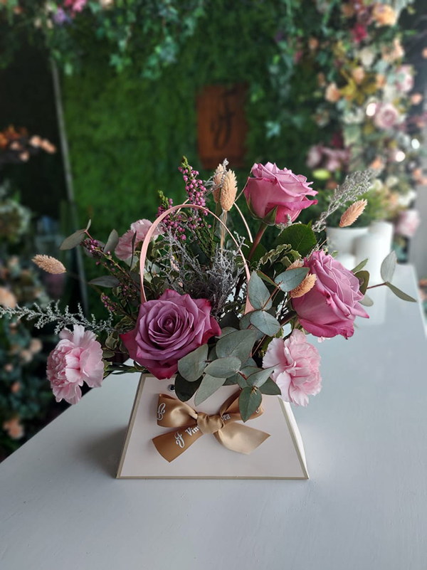 Violette | Same Day Delivery | BahrainGreetings